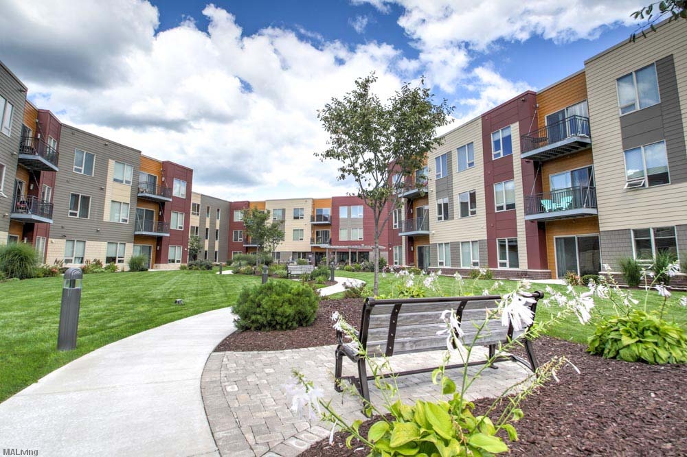 University Row - Madison WI Apt | Madison Apartment Living